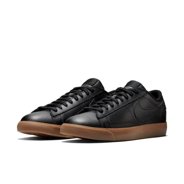 Nike Blazer Low Leather Gum Sole Sneakers