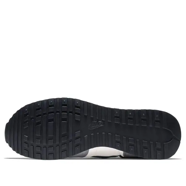Nike Vortex Leather Sneakers