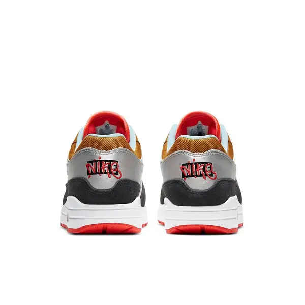 Nike Max 1 'graffiti' Sneakers