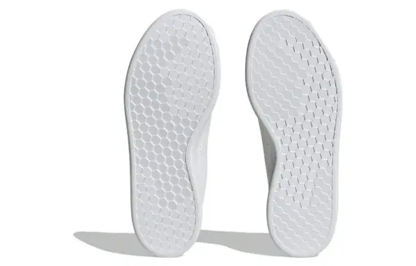 Adidas Advantage Sneakers