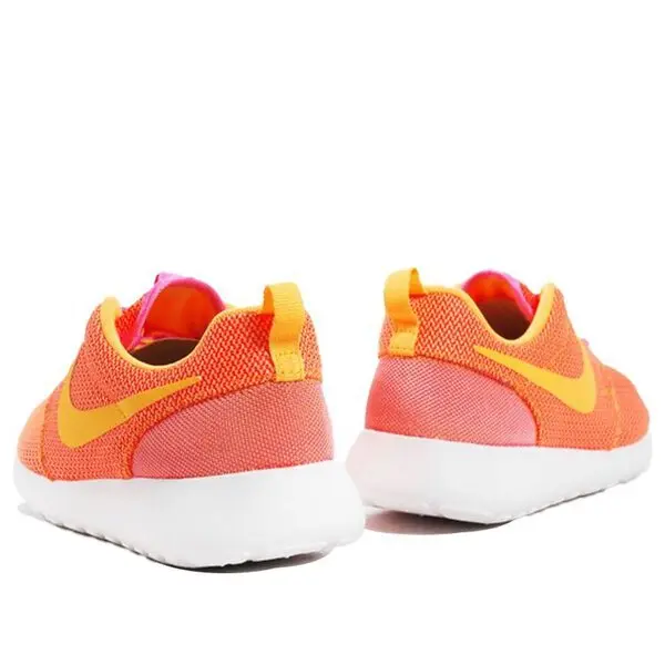 Nike Rosherun 'atomic Mango' Athletic Shoes