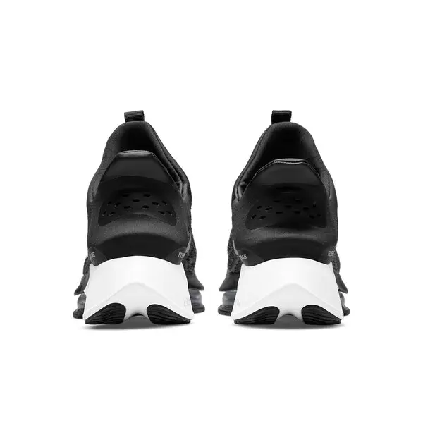 Nike Zoom Tempo Next% Flyease Performance Footwear