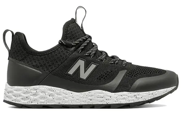 NEW BALANCE Trailbuster Fresh Foam Sneakers