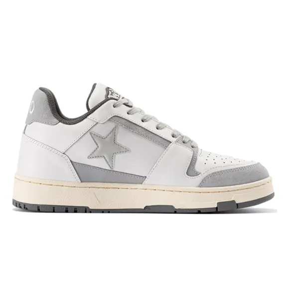 KAALIXTO Skateboarding Mid-top Sneakers With Star Embellishments