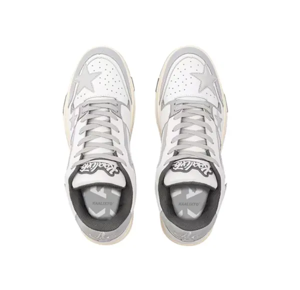 KAALIXTO Skateboarding Mid-top Sneakers With Star Embellishments