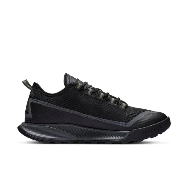 Nike Air Nasu Sneakers