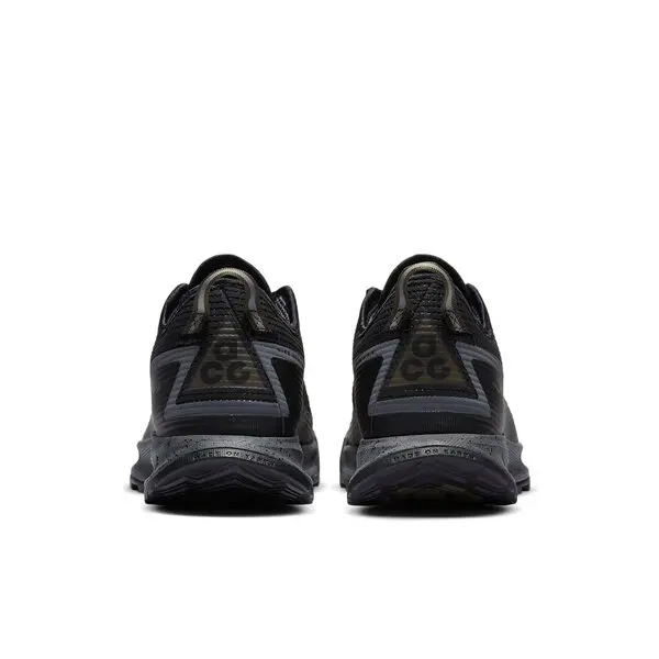 Nike Air Nasu Sneakers