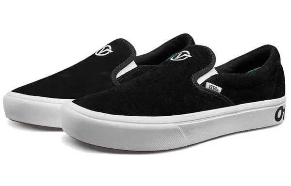VANS Comfycush Slip-on Distort Sneakers - Black