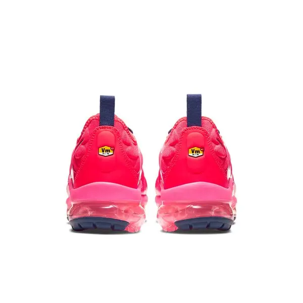 Nike Vapormax Plus Athletic Sneakers - Red