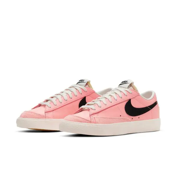 Nike Blazer Low '77 Sneakers - Pink