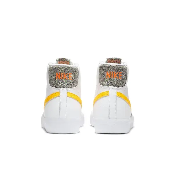 Nike Blazer Mid '77 Vintage "space Hippie" Sneakers - White