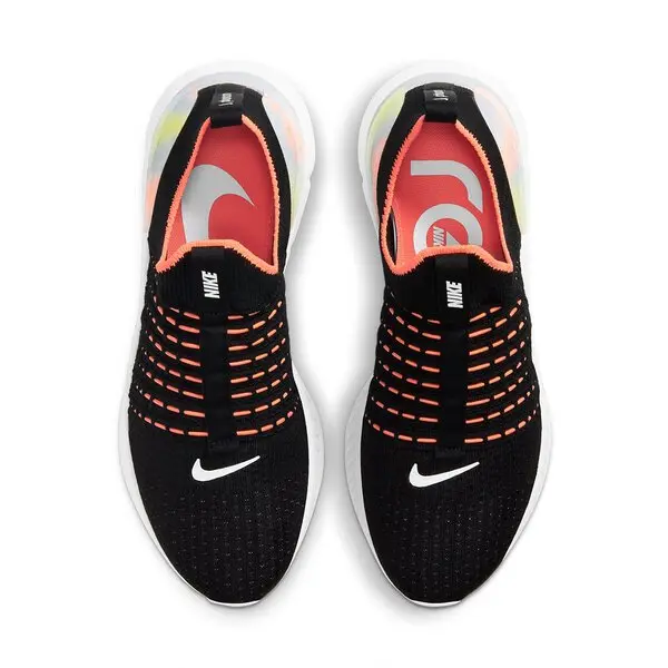 Nike React Phantom Run Flyknit 2 Sneakers - Black/pink