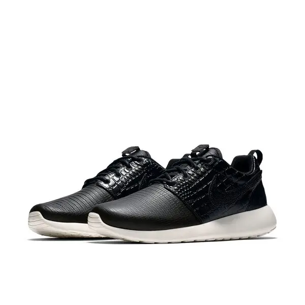 Nike Roshe One Lx " Ivory" Sneakers