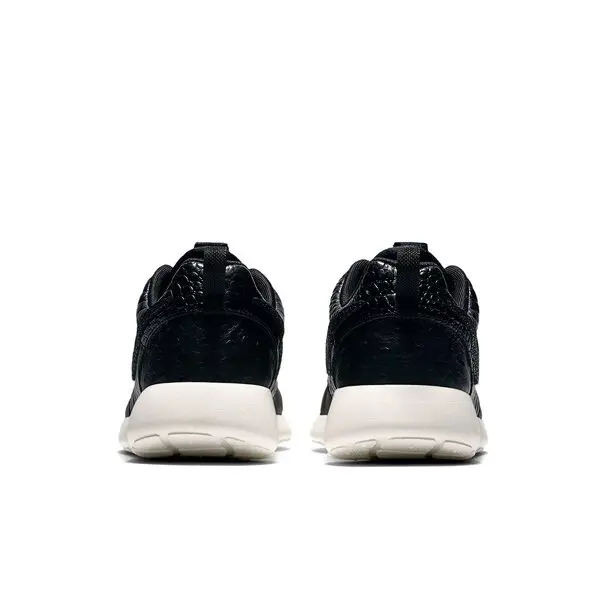 Nike Roshe One Lx " Ivory" Sneakers