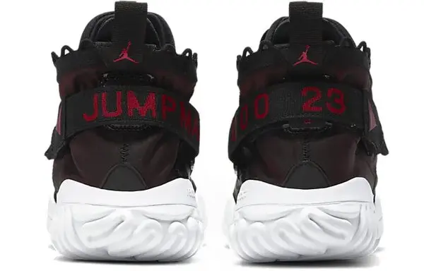 JORDAN Proto React "bred" Sneakers - Black