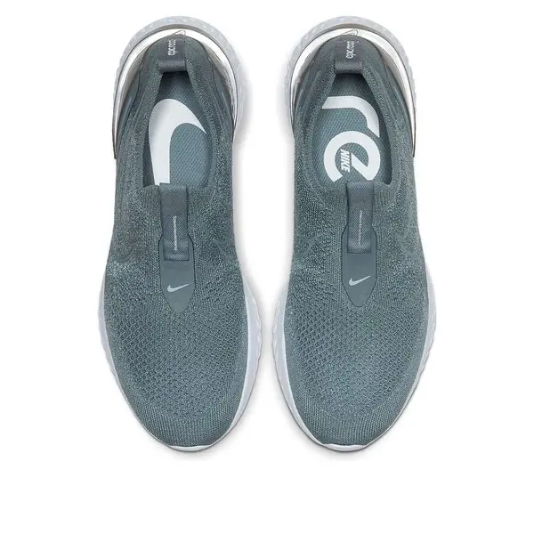 Nike Epic Phantom React Flyknit Sneakers