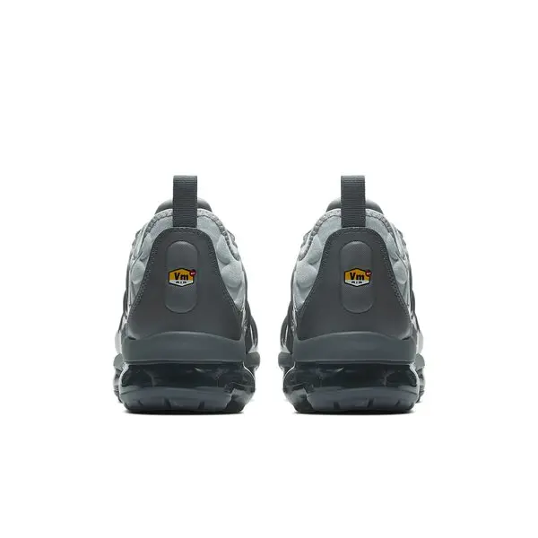 Nike Vapormax Plus Sneakers