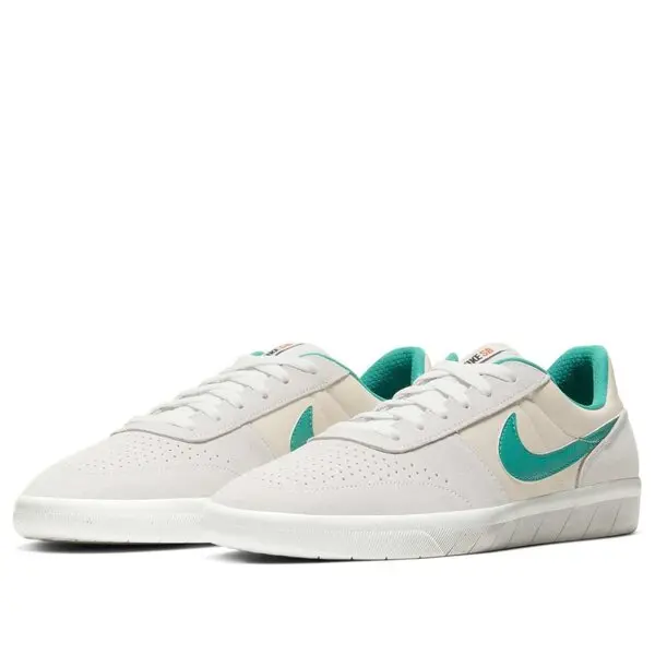 Nike Team Classic "photon Dust" Sneakers - Green