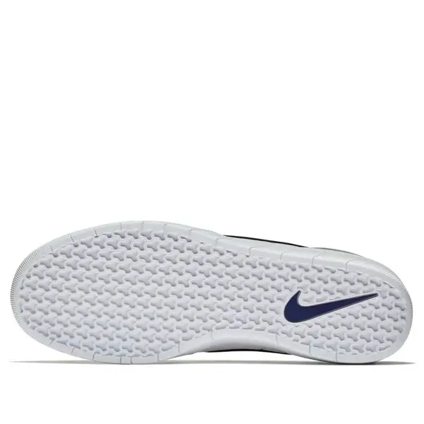 Nike Team Classic Sb Sneakers - Grey