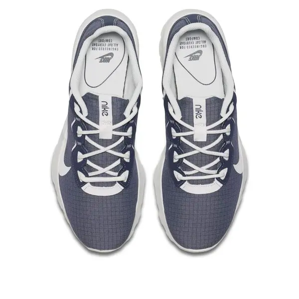 Nike Explore Strada Low Top Sneakers