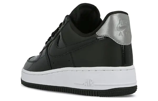 Nike Force 1 07 Se Premium Sneakers - Black/black-reflect Silver