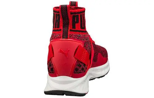 PUMA Ignite Evoknit Sneakers