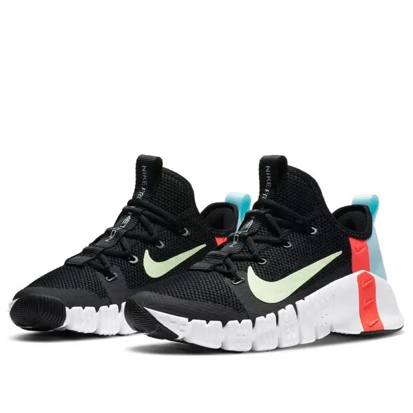 Nike Free Metcon 3 Athletic Sneakers