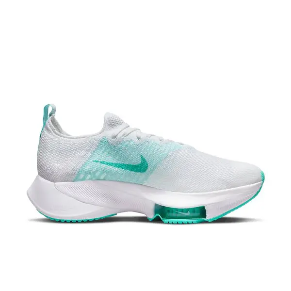 Nike Zoom Tempo Next% Low Top Sneaker