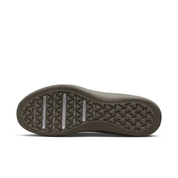 Nike Mc Trainer 2 "phantom Green Strike" Sneakers - Beige/green