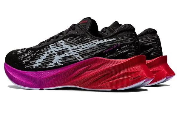 Asics Novablast 3 'soft Sky - Black