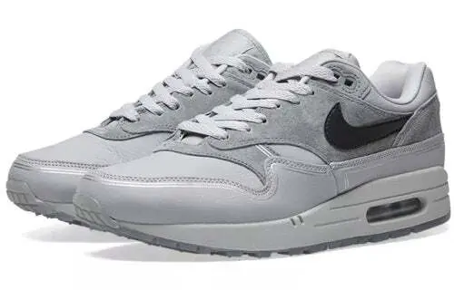 Nike Max 1 "centre Pompidou Night" Sneakers