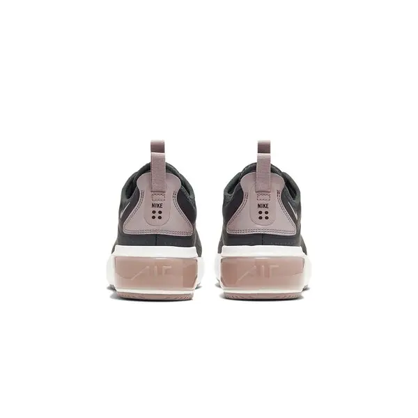 Nike Max Dia Sneakers