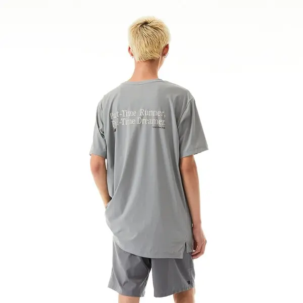 NEW BALANCE Short Sleeve Graphic T-shirt - Grey