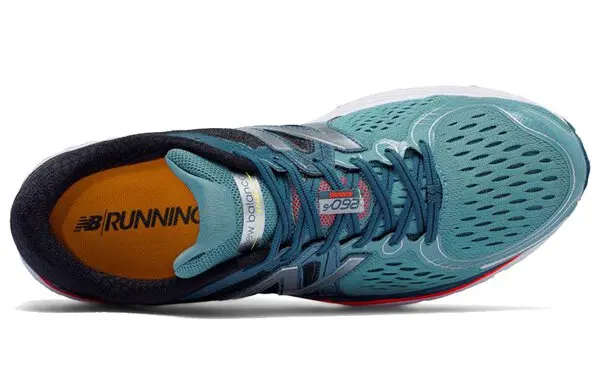 NEW BALANCE 1260v6 Athletic Sneakers