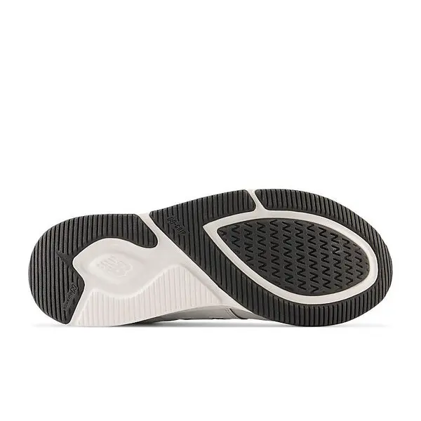 NEW BALANCE Dynasoft 900 Athletic Sneakers