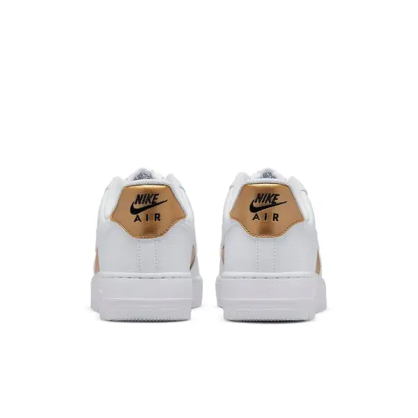 Nike Force 1 '07 Low Top Sneakers