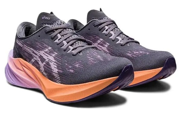 Asics Novablast 3 Low Top Sneakers