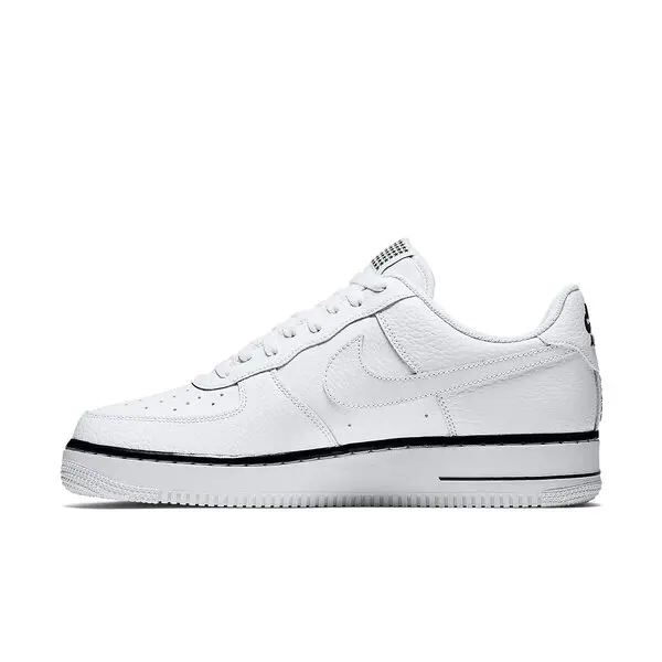 Nike Force 1 '07 Low Top Sneakers