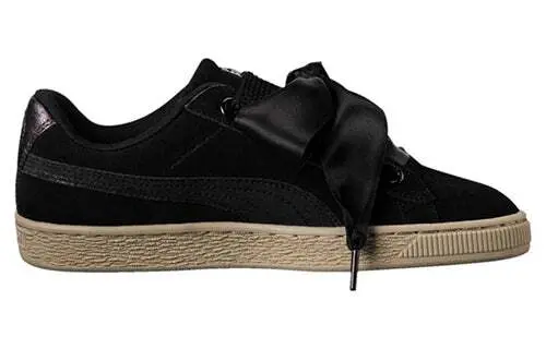 PUMA Suede Heart Safari Sneaker