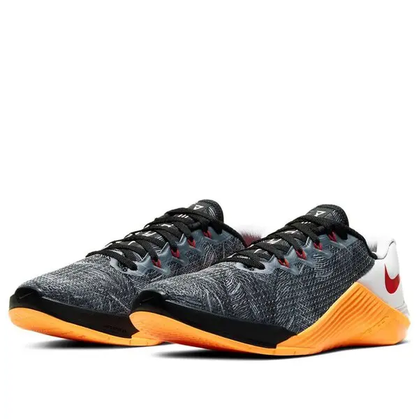 Nike Metcon 5 Athletic Sneakers