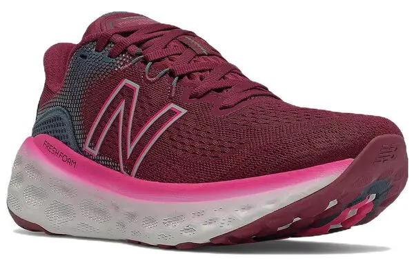 NEW BALANCE Fresh Foam More V3 Sneakers