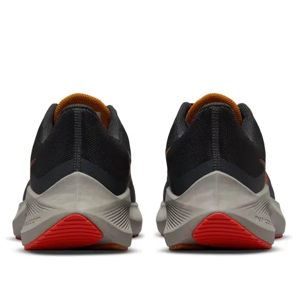 Nike Zoom Winflo Athletic Sneakers