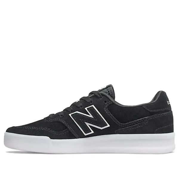 NEW BALANCE 300v2 Sneakers - Black