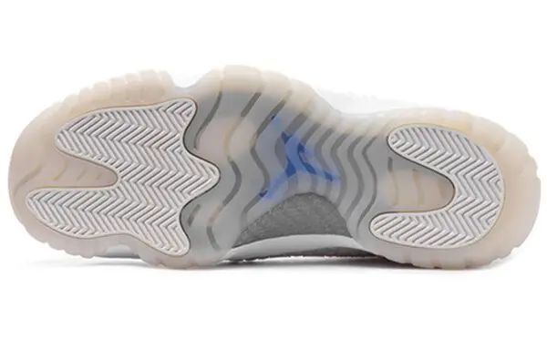 JORDAN Future Phantom Sneakers - White