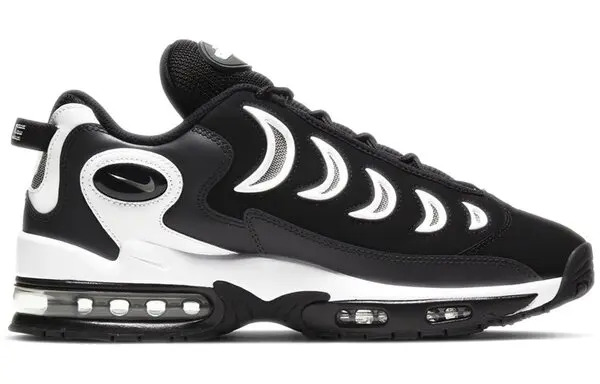Nike Metal Max Sneakers