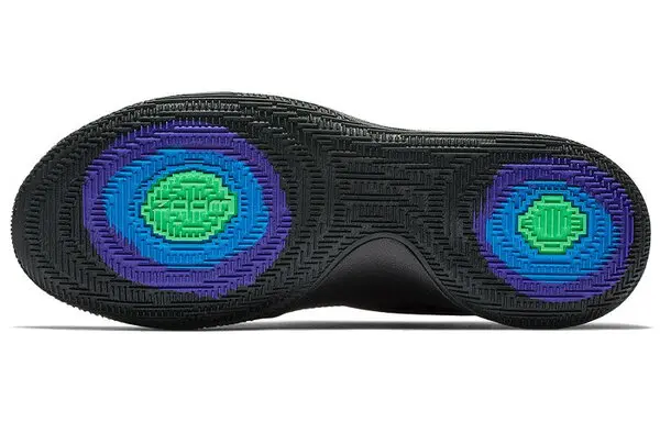 Nike Kyrie Low Basketball Sneakers - Black