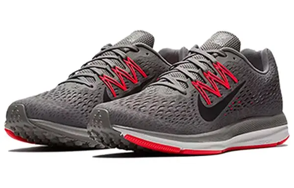 Nike Zoom Winflo 5 Athletic Sneakers - Grey