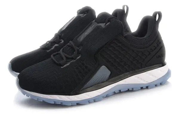 LI-NING Protective Cloud Sneakers