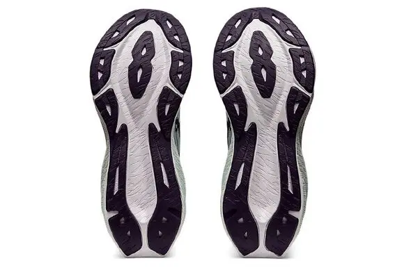 Asics Novablast 3 Performance Footwear - Blue