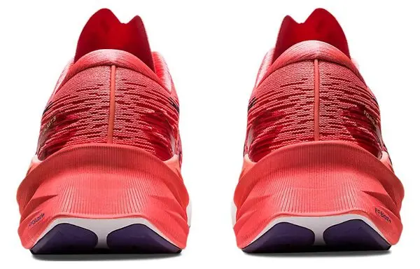Asics Novablast 3 - Red